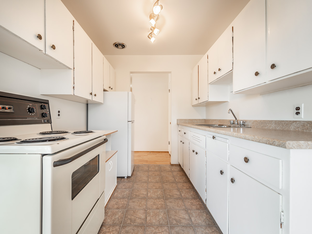 2151 Haultain Street | Apartments in Victoria | Devon Properties