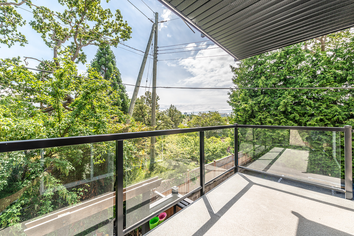 2151 Haultain Street | Apartments in Victoria | Devon Properties