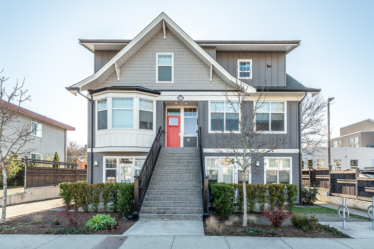 815 Queens Avenue | Apartments in Victoria | Devon Properties