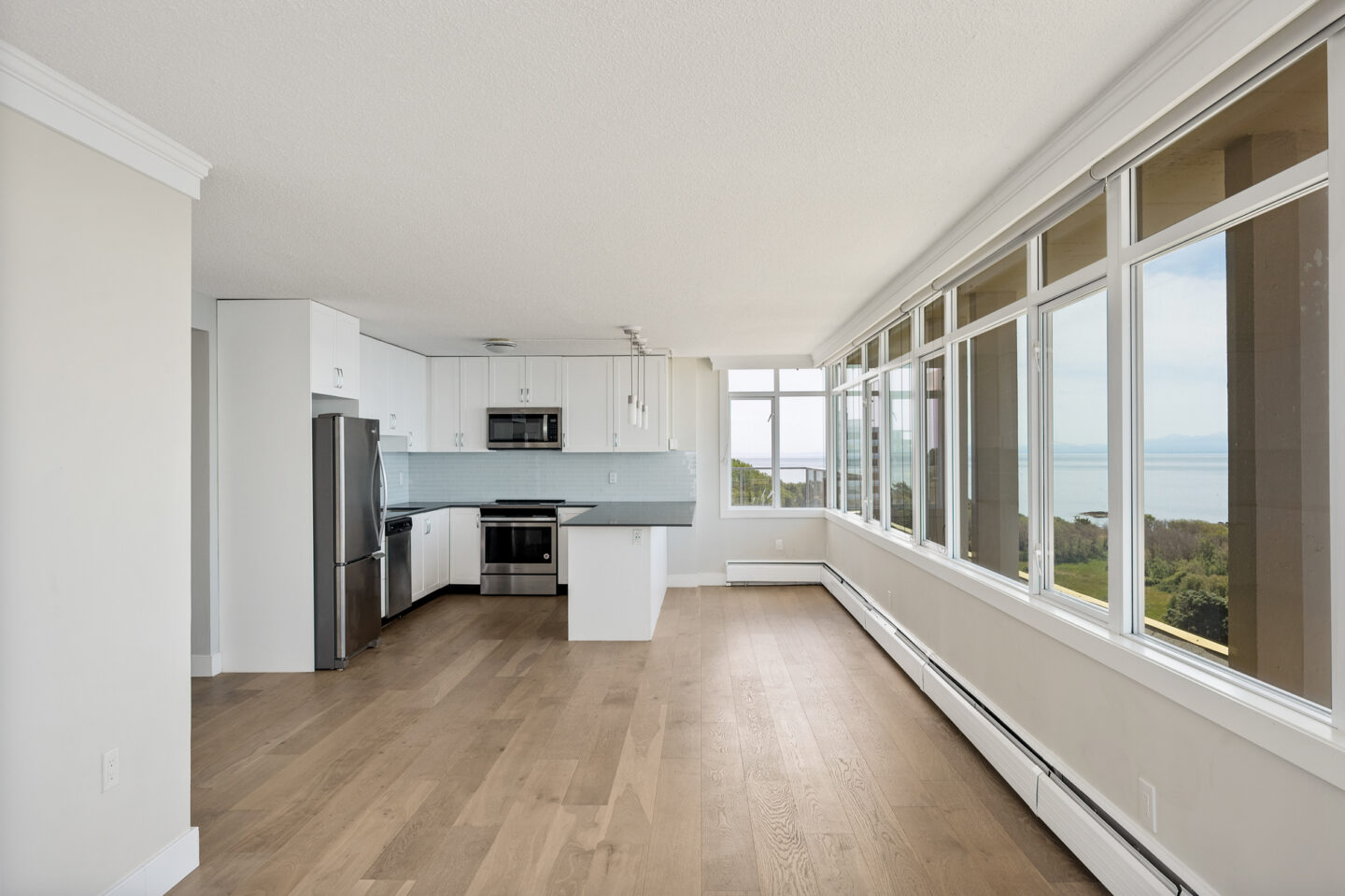 450 Dallas Road | Apartments in Victoria | Devon Properties