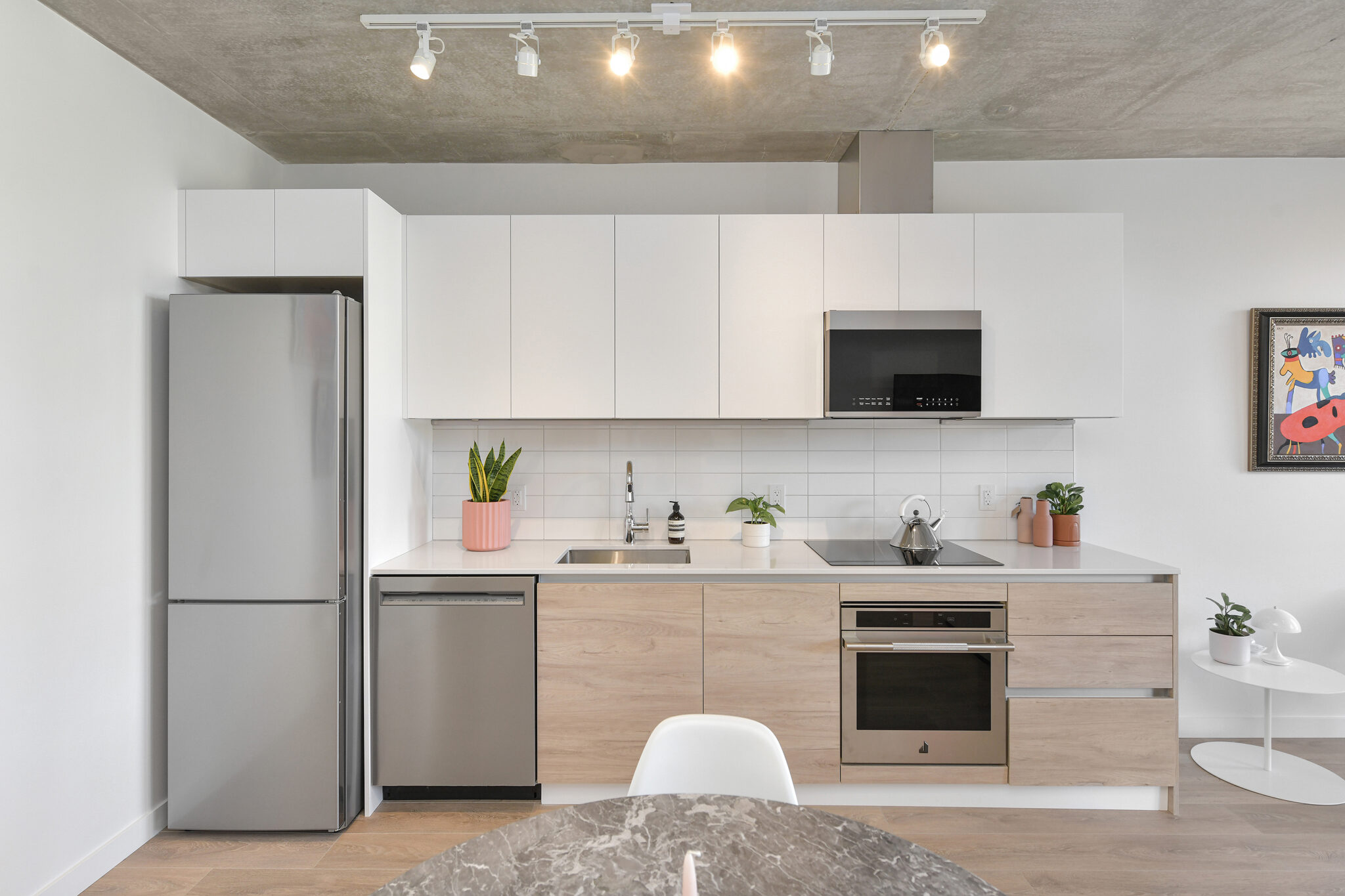 Mod Apartments | Devon Properties | Listing ID: 1t6p6280q9bcxu76