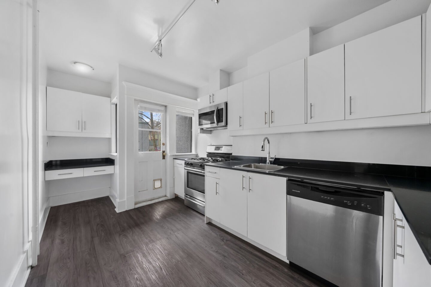 1606 Nelson Street | Apartments in Vancouver | Devon Properties