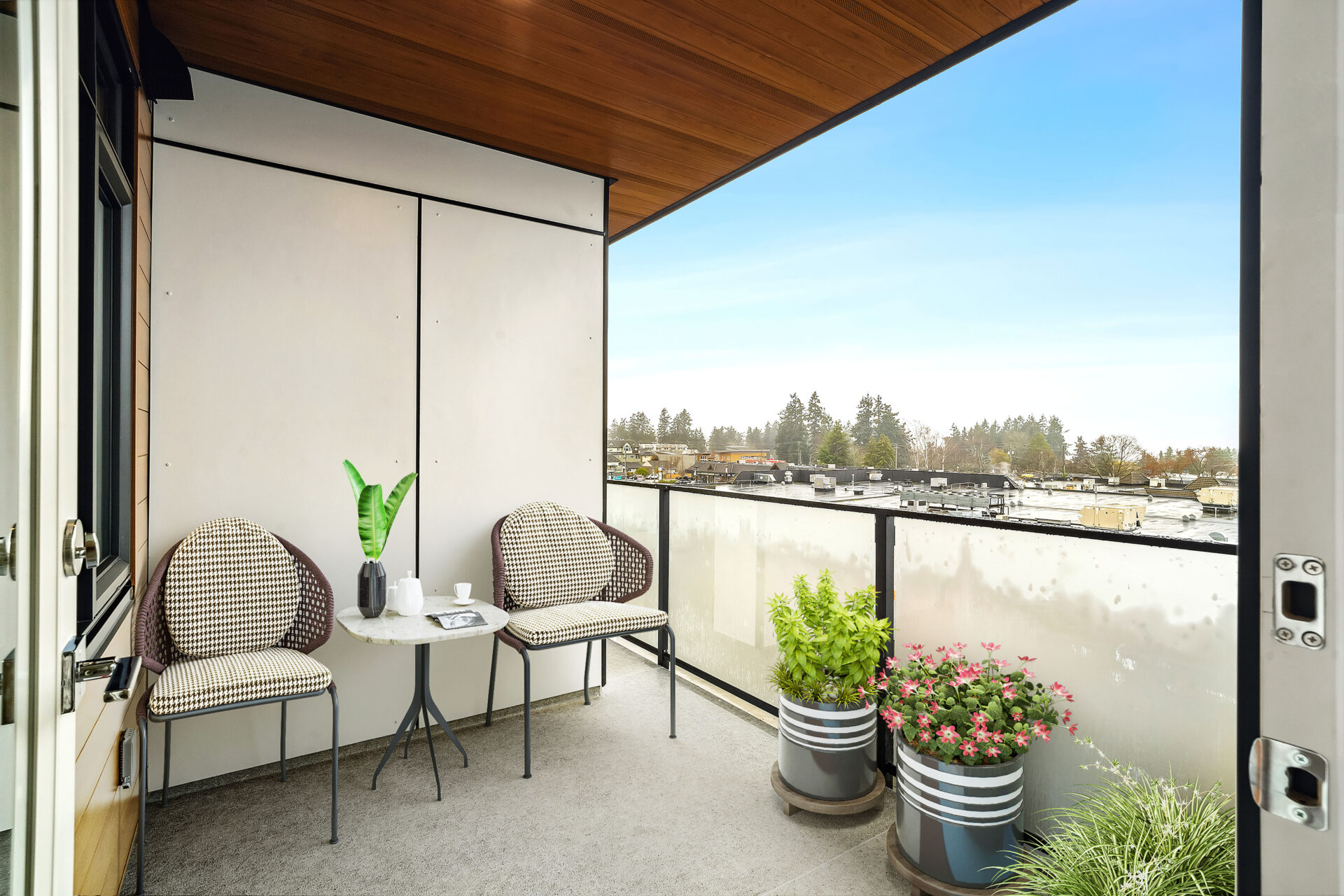 West Wave Apartments | Apartments in Parksville | Devon Properties